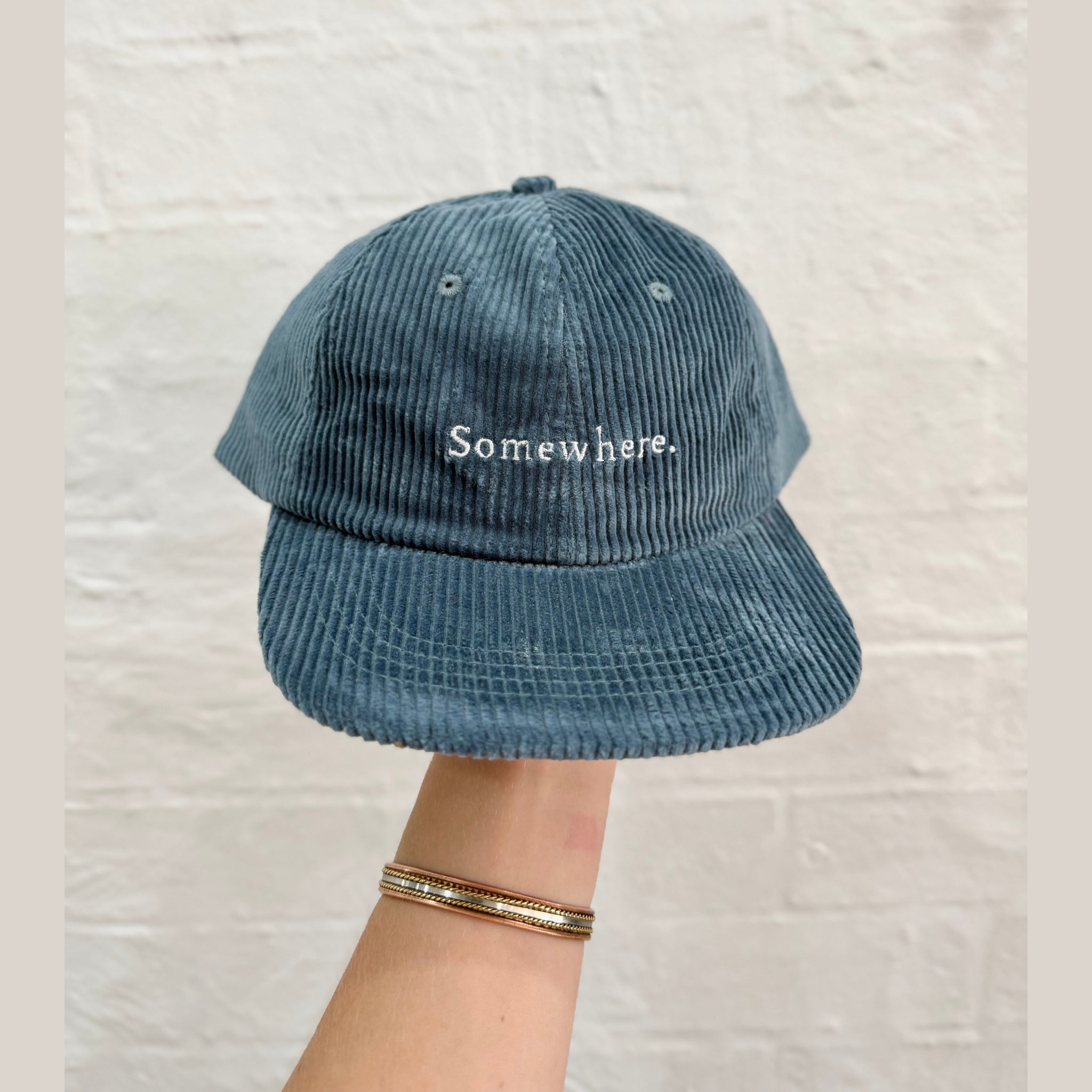 SOMEWHERE corduroy dad cap - Dark Blue